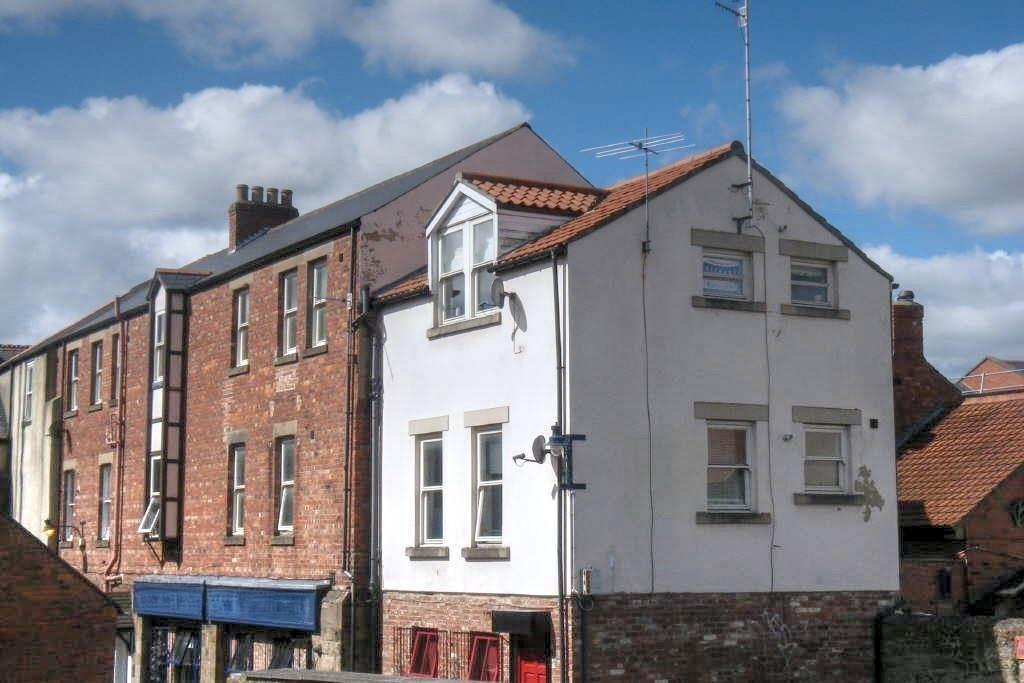 Phoenix Yard, Rear Of Bridge Street, Morpeth | Rickard Chartered ...